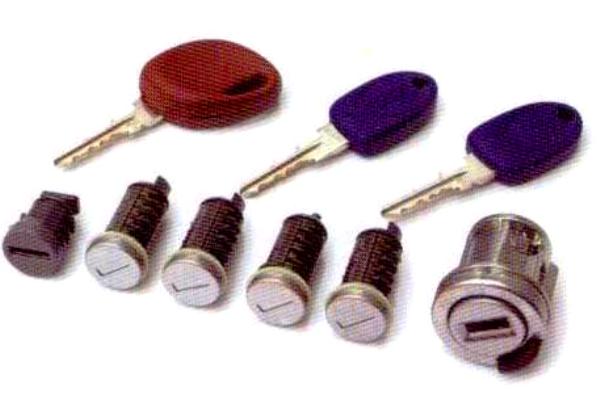 SET ΚΛΕΙΔΑΡΙΑΣ 60107 FIAT PUNTO 10/1993-> 09/1999. 1ΚΛΕΙΔΙ ΕΚΚΙΝΙΣΗΣ, 2 ...