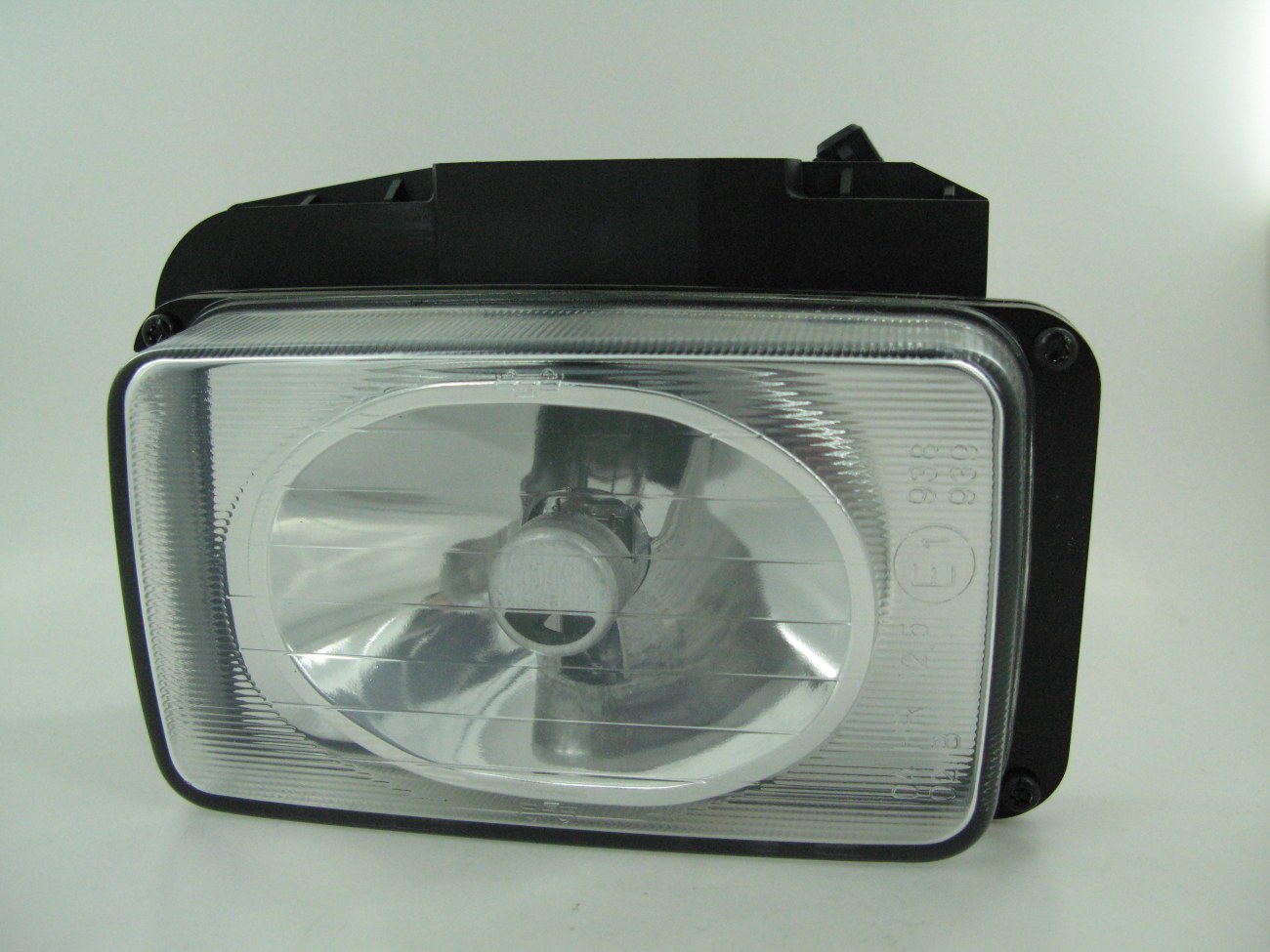 A002.820.79.56 FER Front Fog LamP 027500901/902 MERCEDES A 002 820 7956 ...