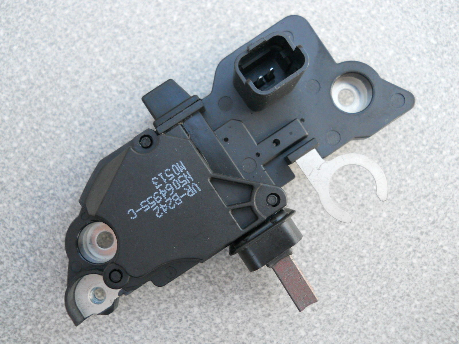 F00MA45237 BOSCH ΑΥΤΟΜΑΤΟΣ ΔΥΝΑΜΟΥ regulator 14.5V LRC = 8s In = 150A ...